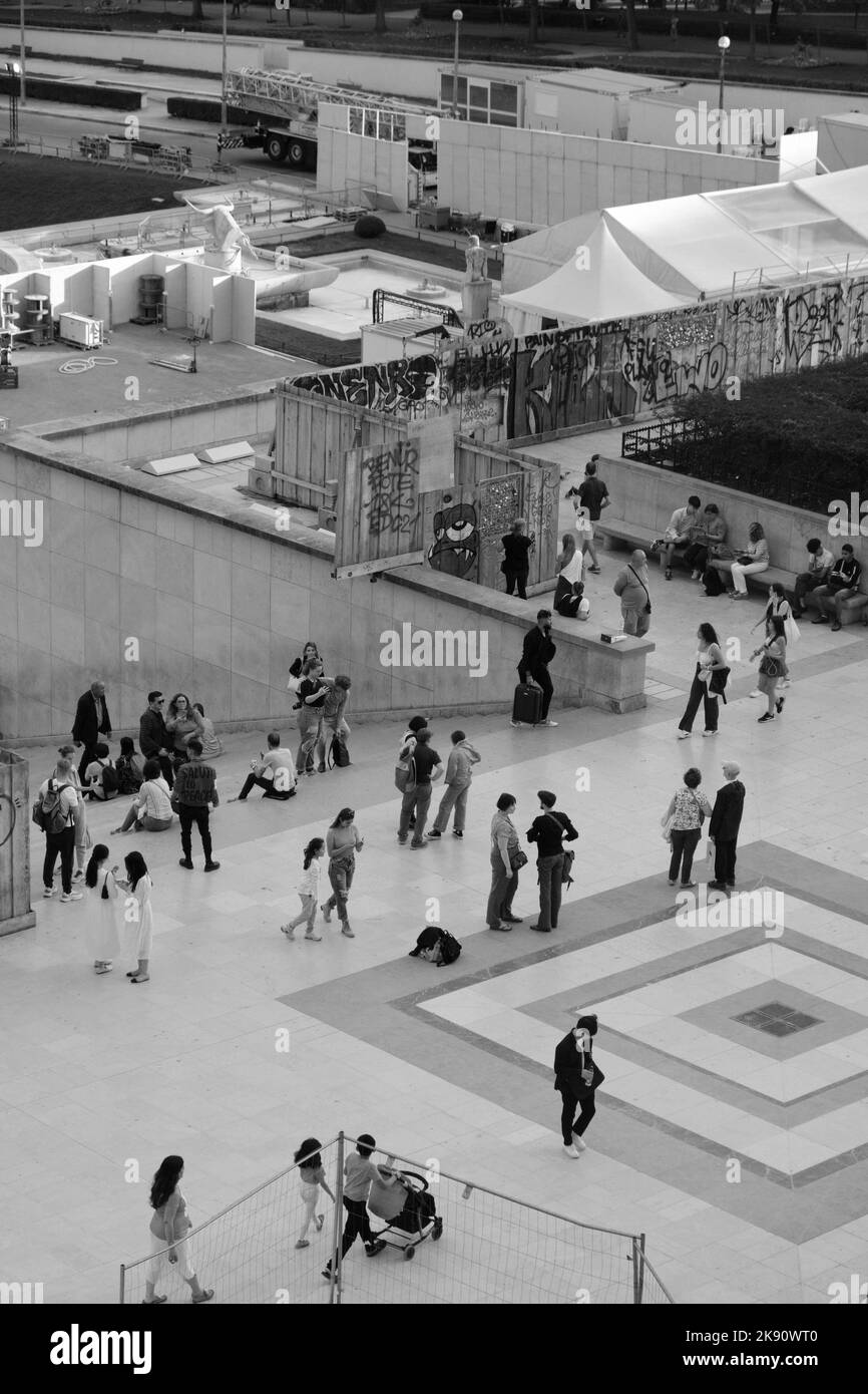 Walking square full people view Black and White Stock Photos & Images ...