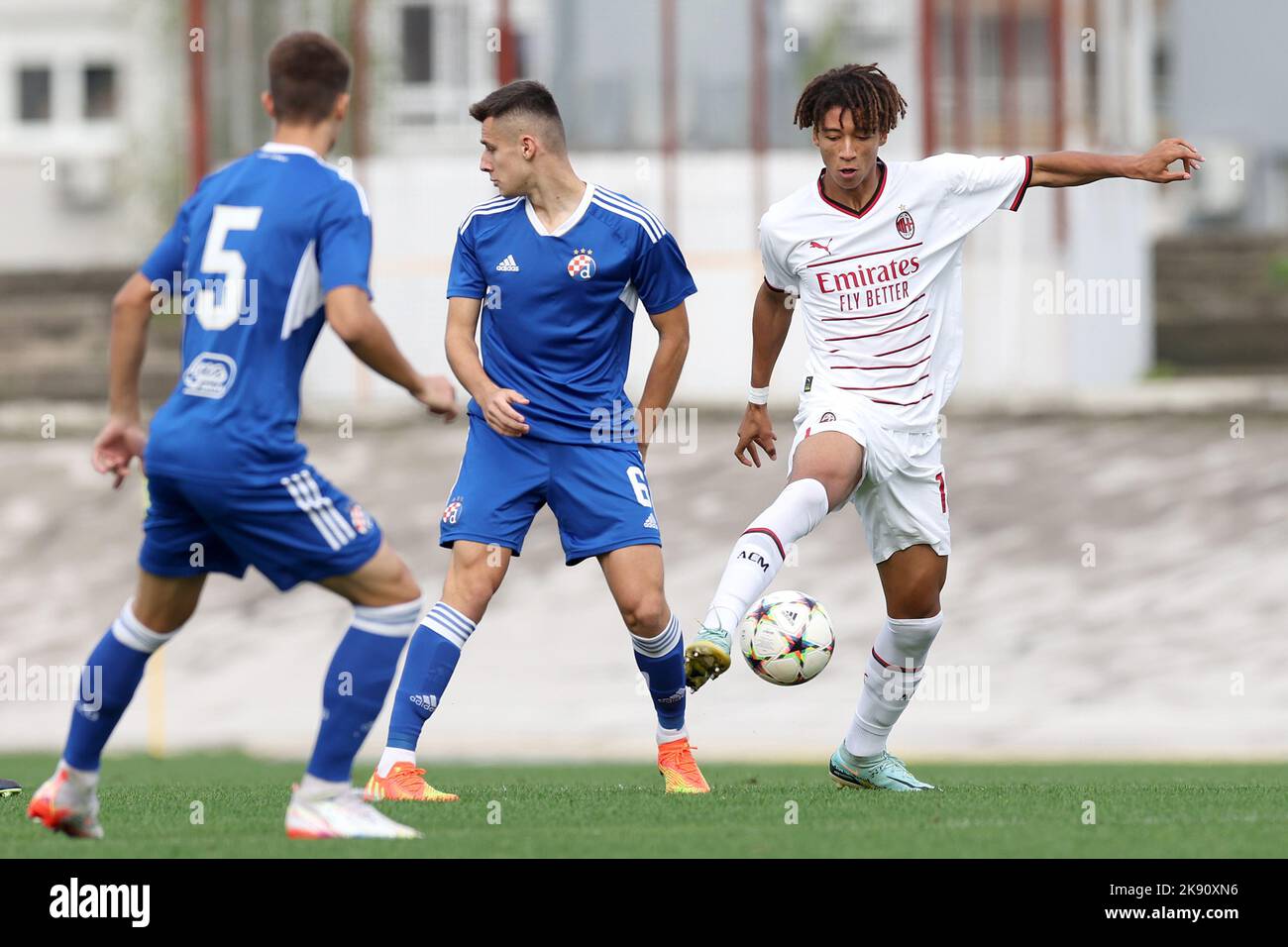 Zeroli hi-res stock photography and images - Alamy