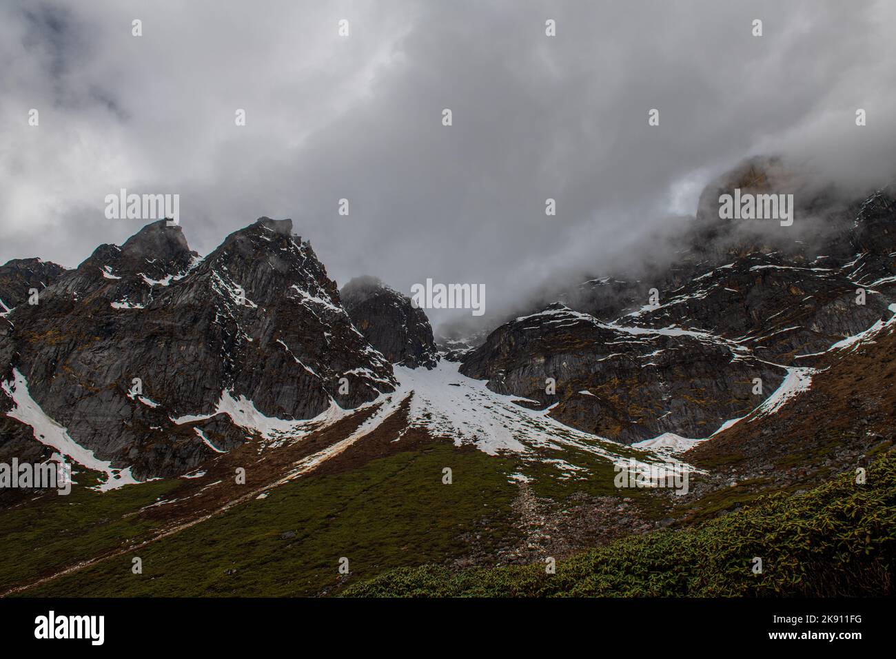 A beautiful shot of Yumesamdong (Zero Point) in Sikkim, India Stock ...