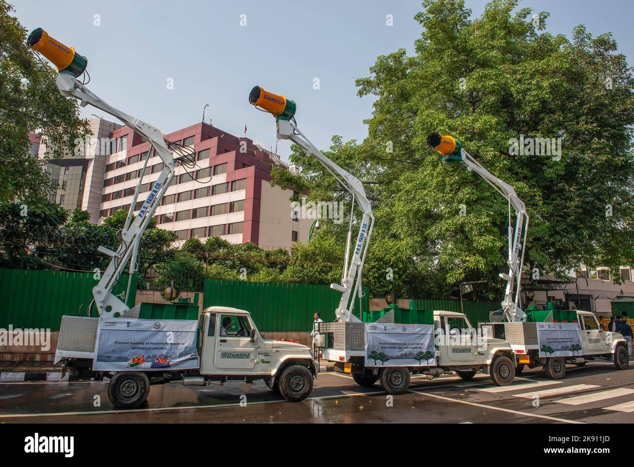 Anti smog guns hi-res stock photography and images - Alamy