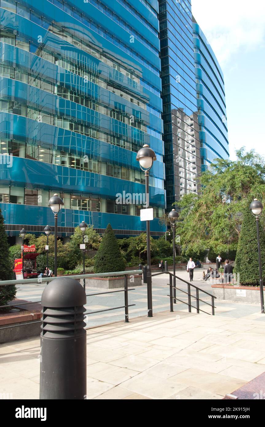 Modern Building, Aldgate, East End, London Stock Photo - Alamy