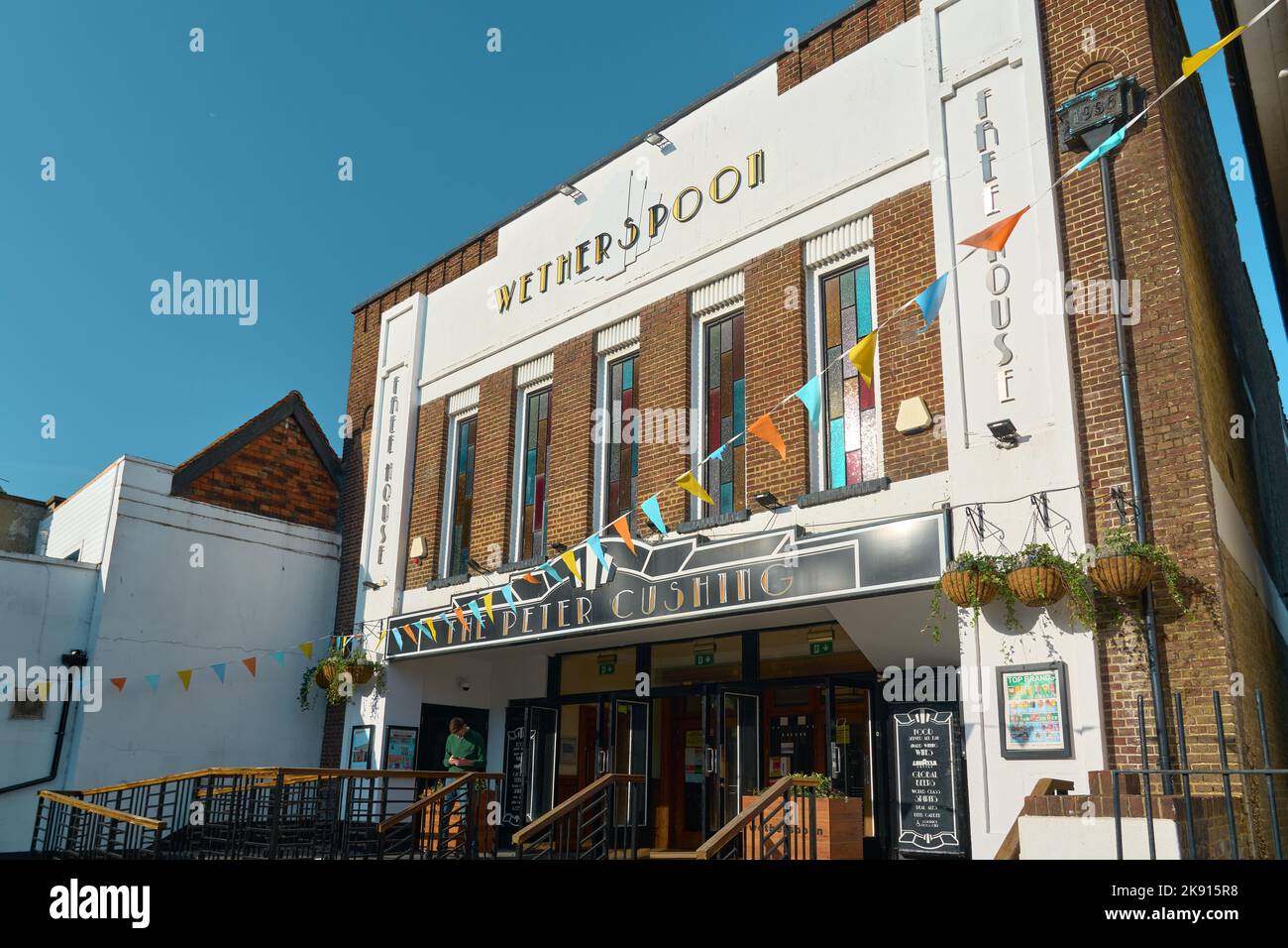 Peter cushing house hi-res stock photography and images - Alamy