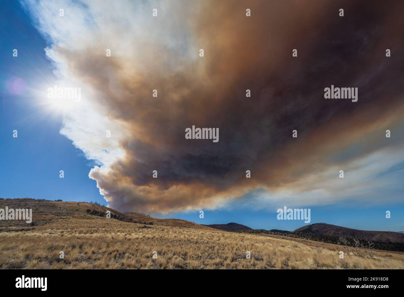 A smoke plume from a forest fire in the Fish Lake National Forest in ...
