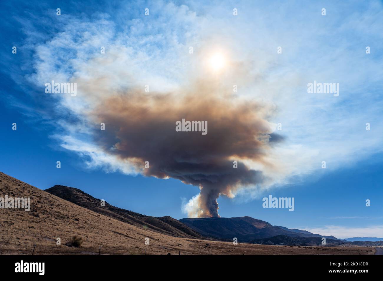 A smoke plume from a forest fire in the Fish Lake National Forest in ...