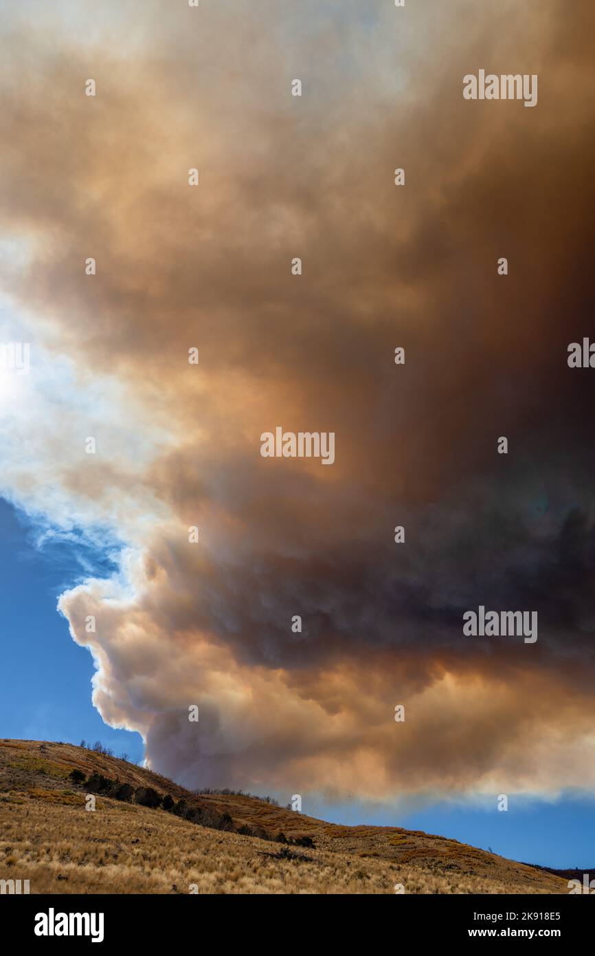 A smoke plume from a forest fire in the Fish Lake National Forest in ...