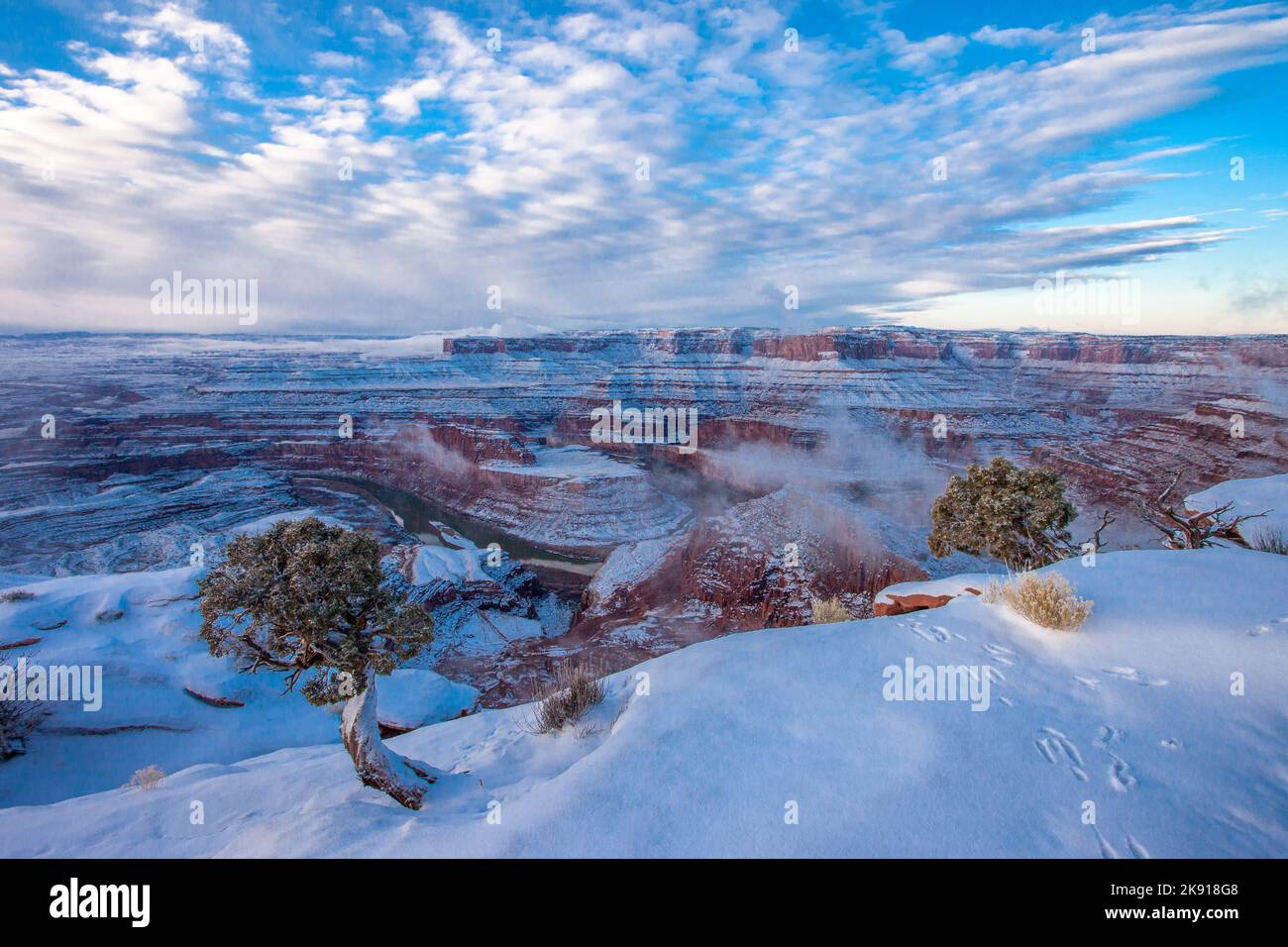 Snowy winter view of the Goose Neck of the Colorado River from Dead ...