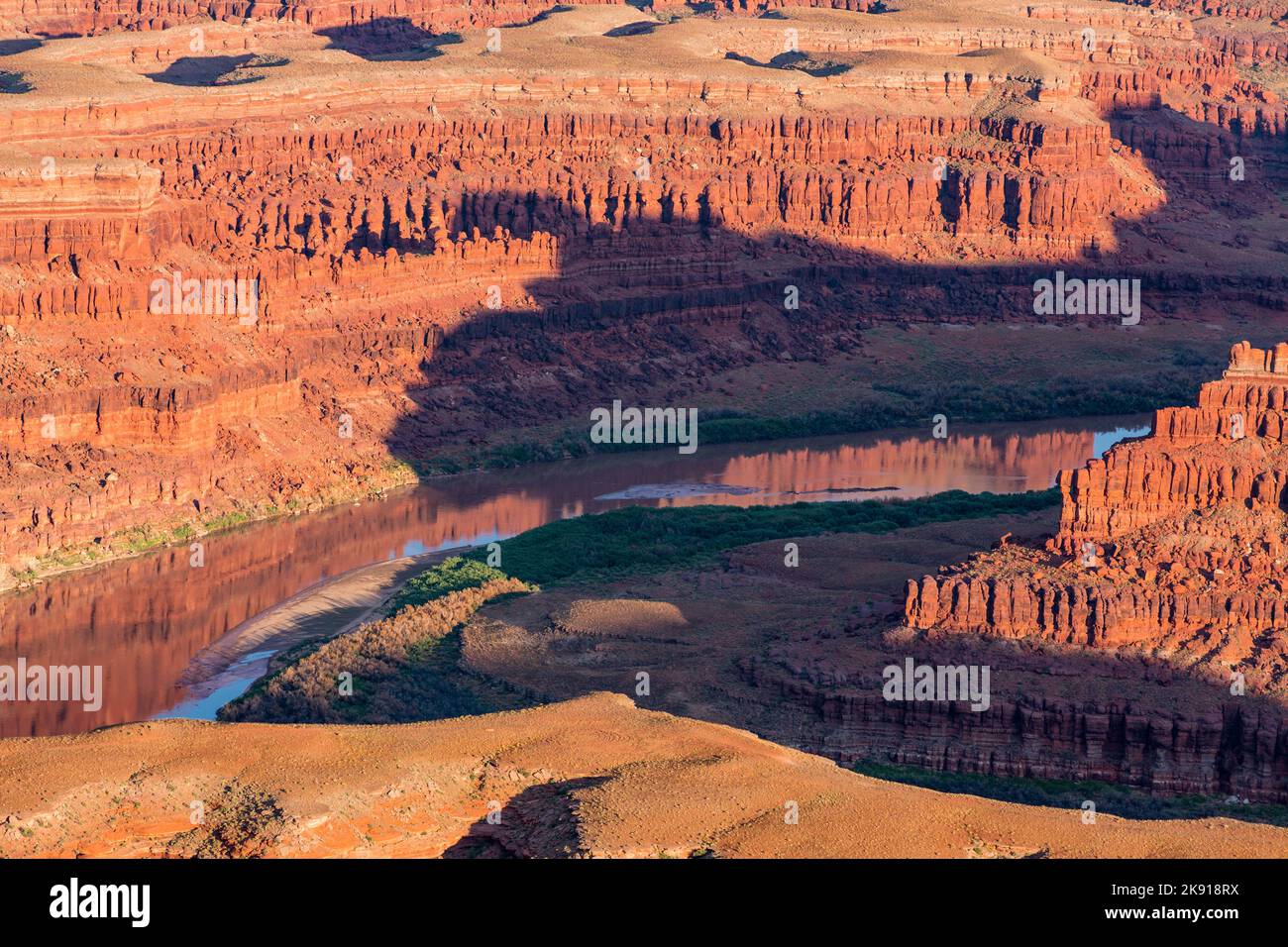 Light and shadow on the sandstone walls of Meander Canyon of the ...