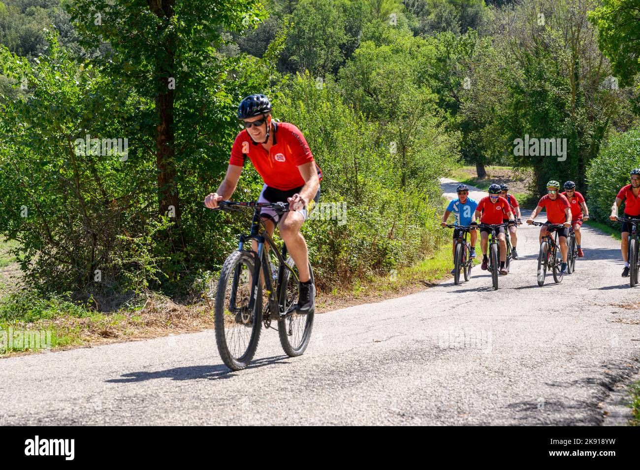 Middle of the road group hi-res stock photography and images - Alamy