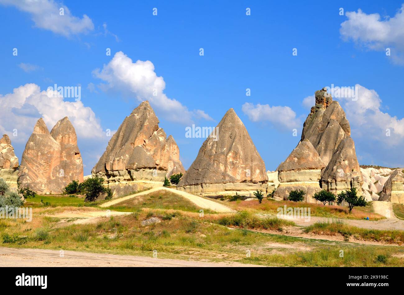 Bizarre limestone rock formations hi-res stock photography and images ...