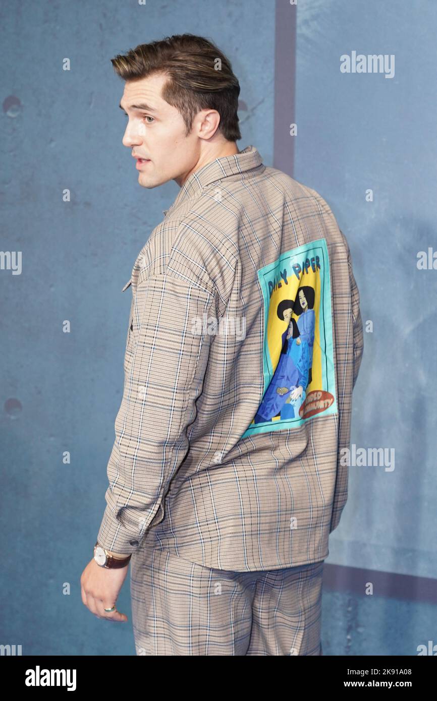 Phil Dunster attending the premiere of the new Amazon Original series ...