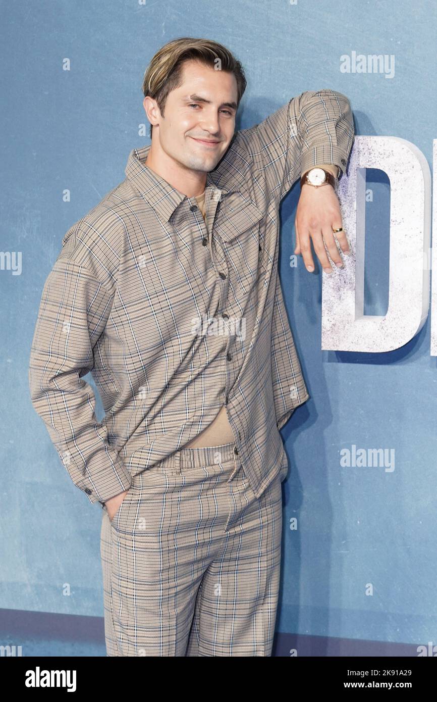 Phil Dunster attending the premiere of the new Amazon Original series ...