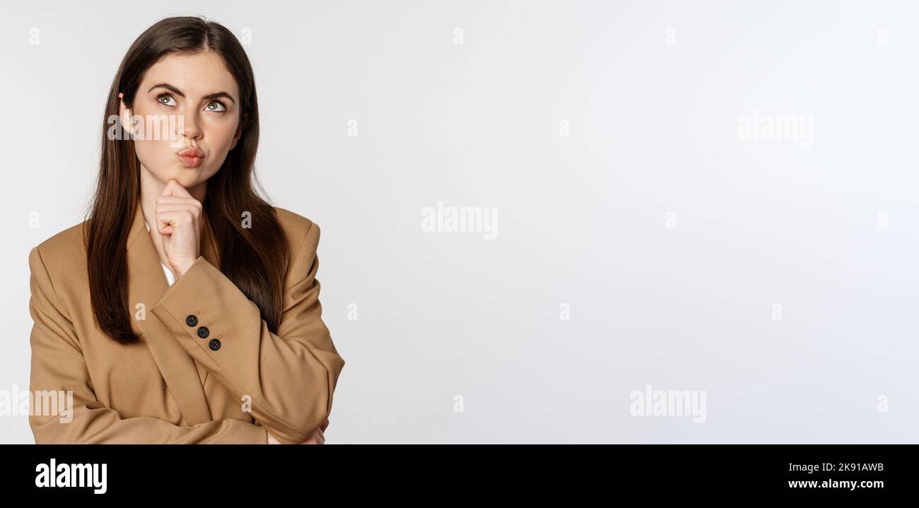 Image of businesswoman thinking, corporate woman looking thoughtful ...