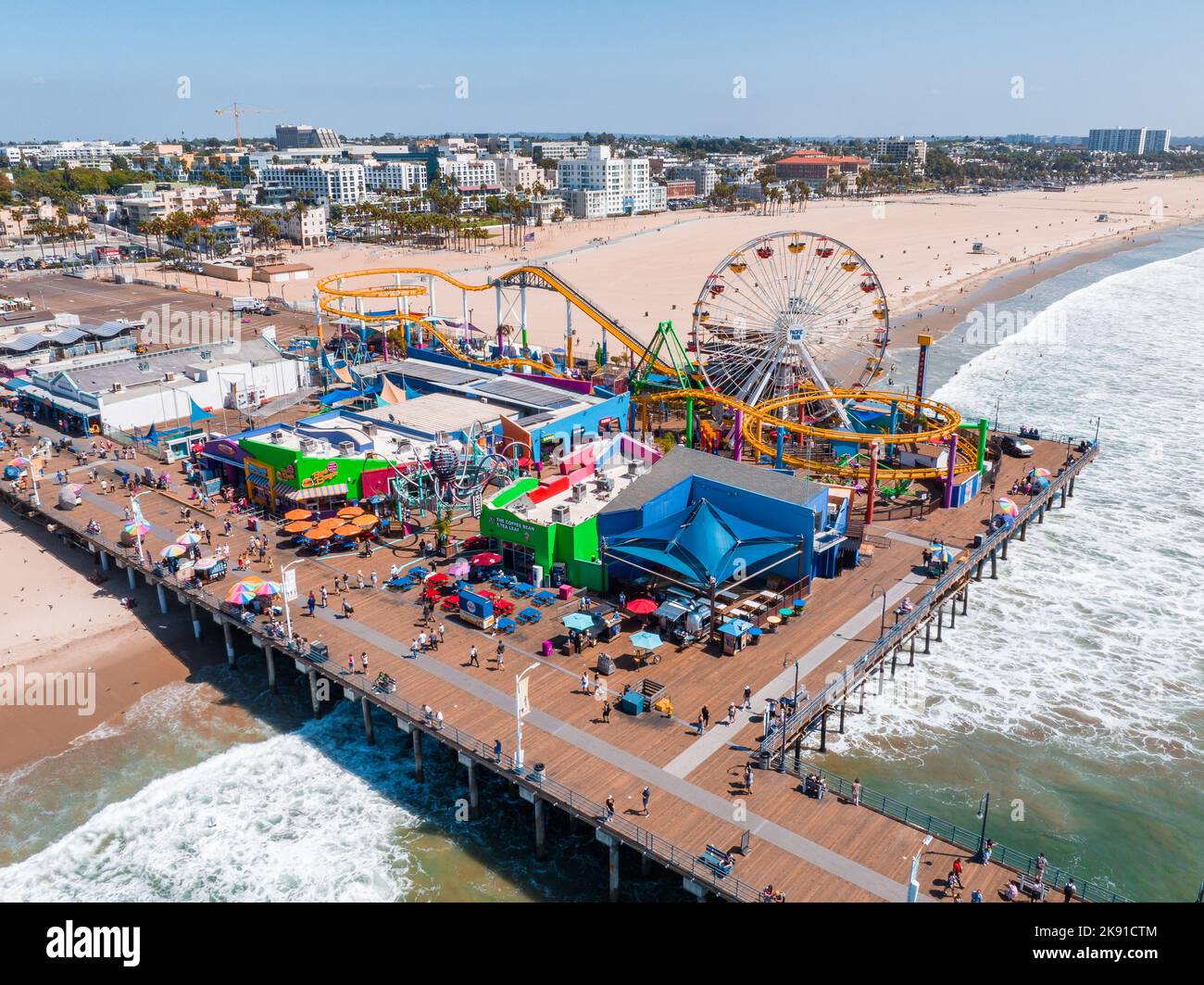 Aerial pier santa monica hi-res stock photography and images - Alamy