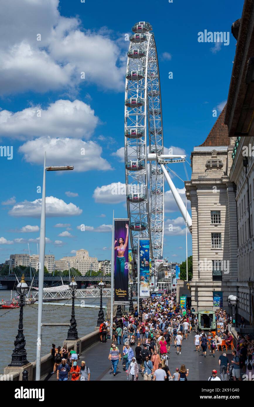 London Eye, Millennium Wheel, beside the South Bank of the River Thames ...