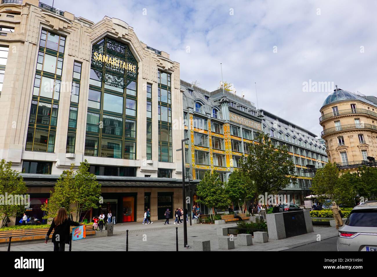 Newly remodeled La Samaritaine department store, 1st arrondissement ...