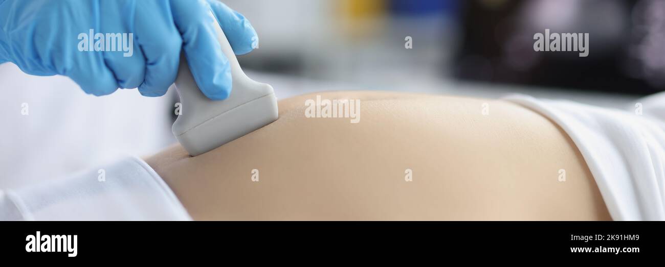 Gynecologist woman examining hi-res stock photography and images - Alamy