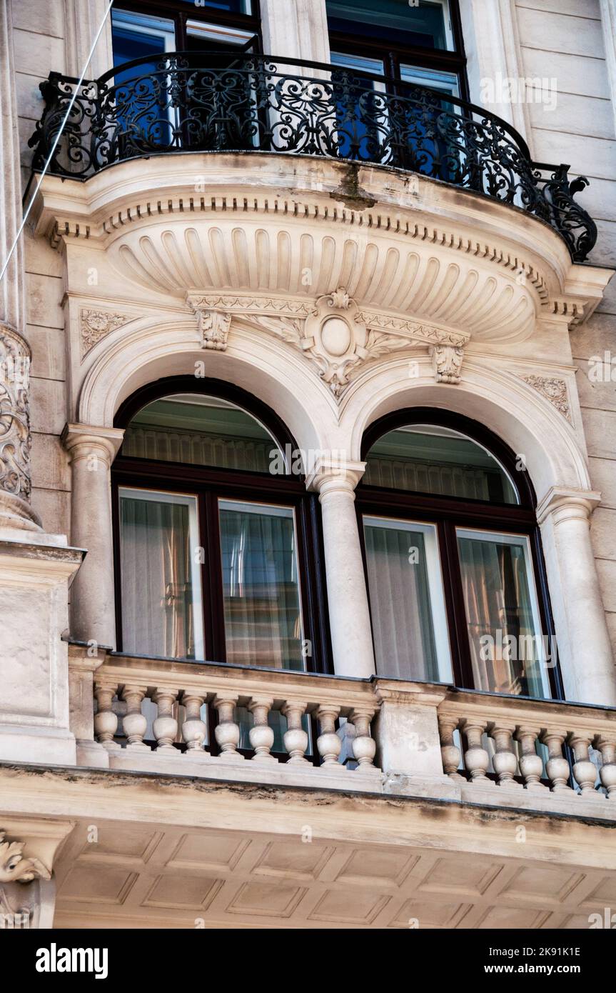 Oval balcony hi-res stock photography and images - Alamy