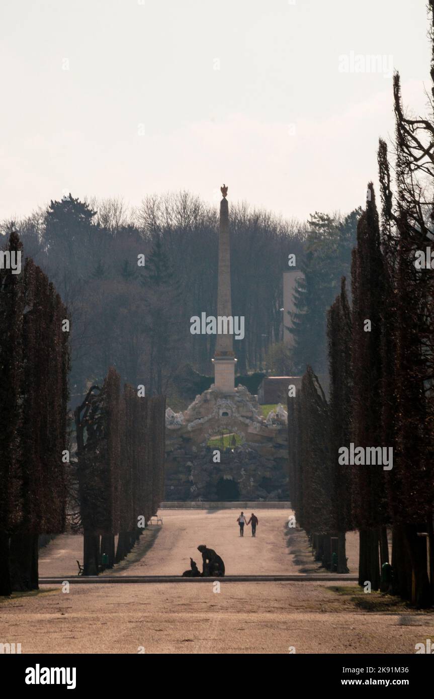 Romantic elaborate gardens at the Schöenbrunn Palace Gardens near ...