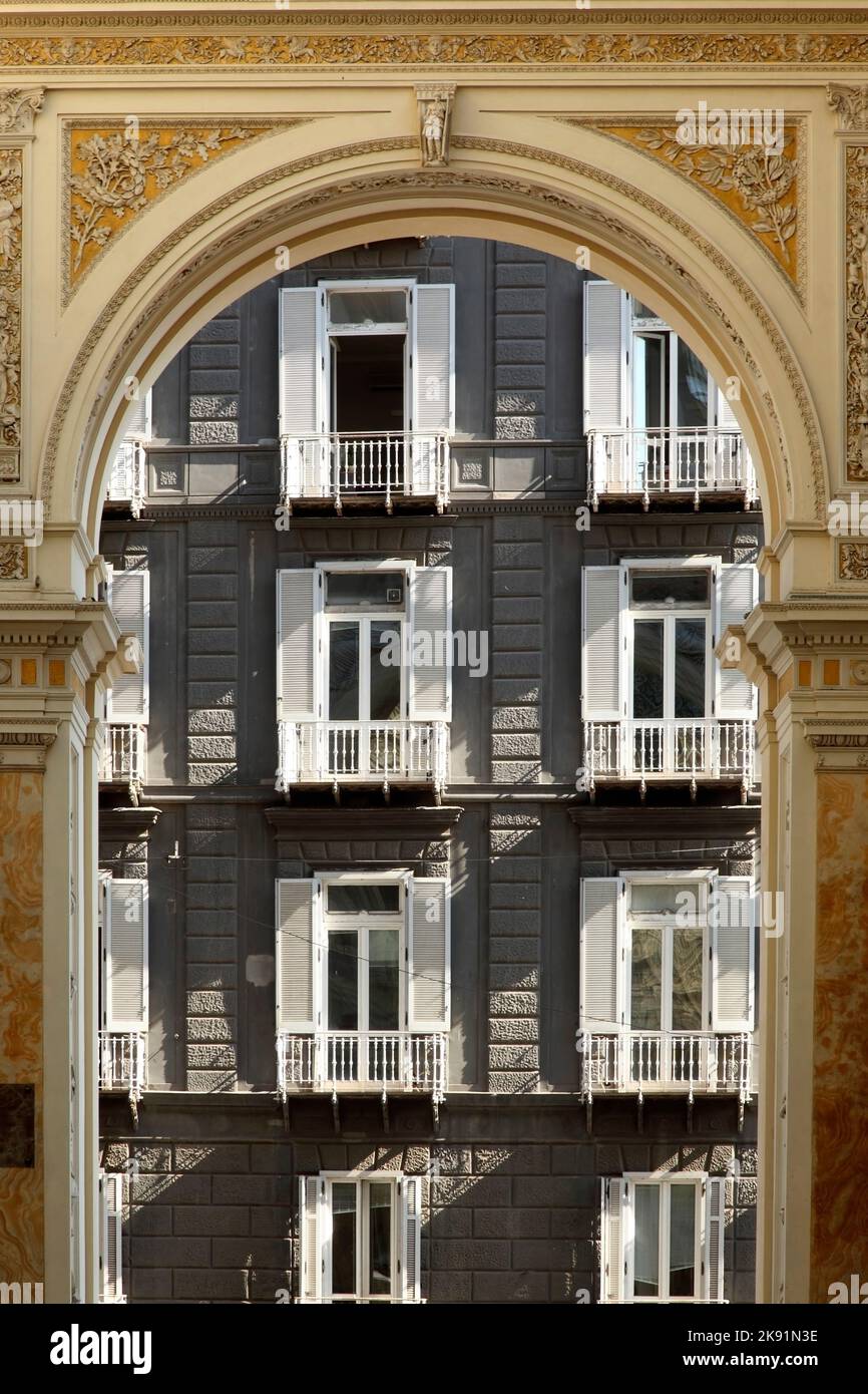 Large building from the 19th century hi-res stock photography and ...