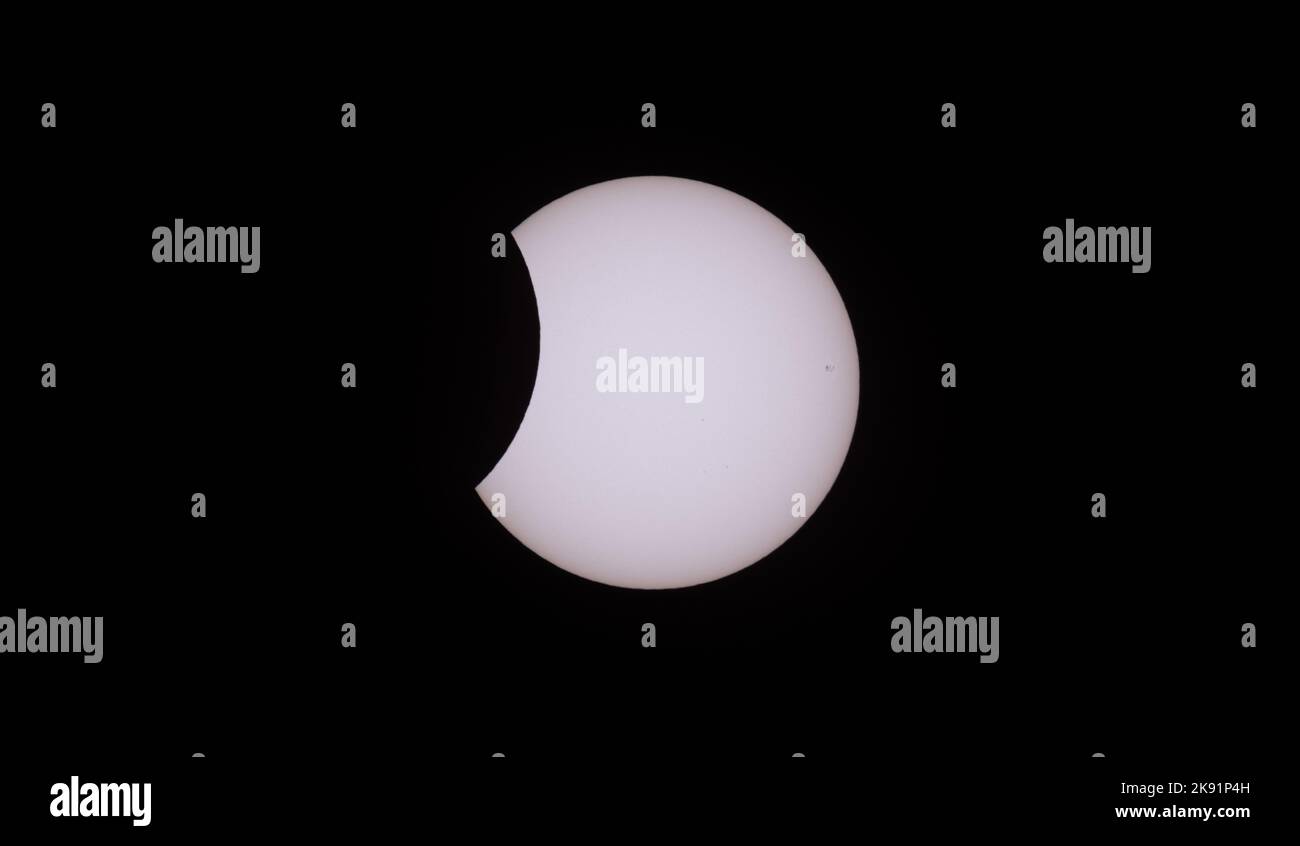 2022 solar eclipse hi-res stock photography and images - Alamy