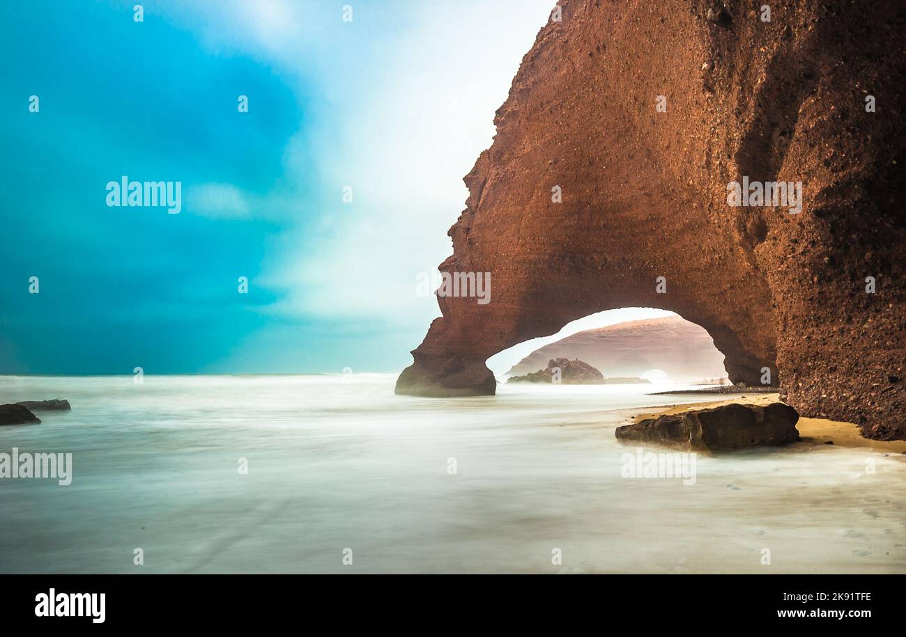 Red arches rocky beach hi-res stock photography and images - Alamy