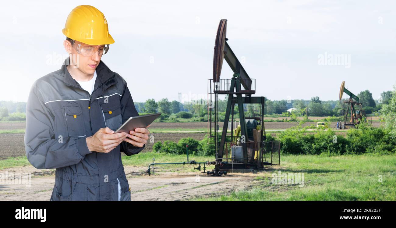 Engineer oil rig hi-res stock photography and images - Alamy
