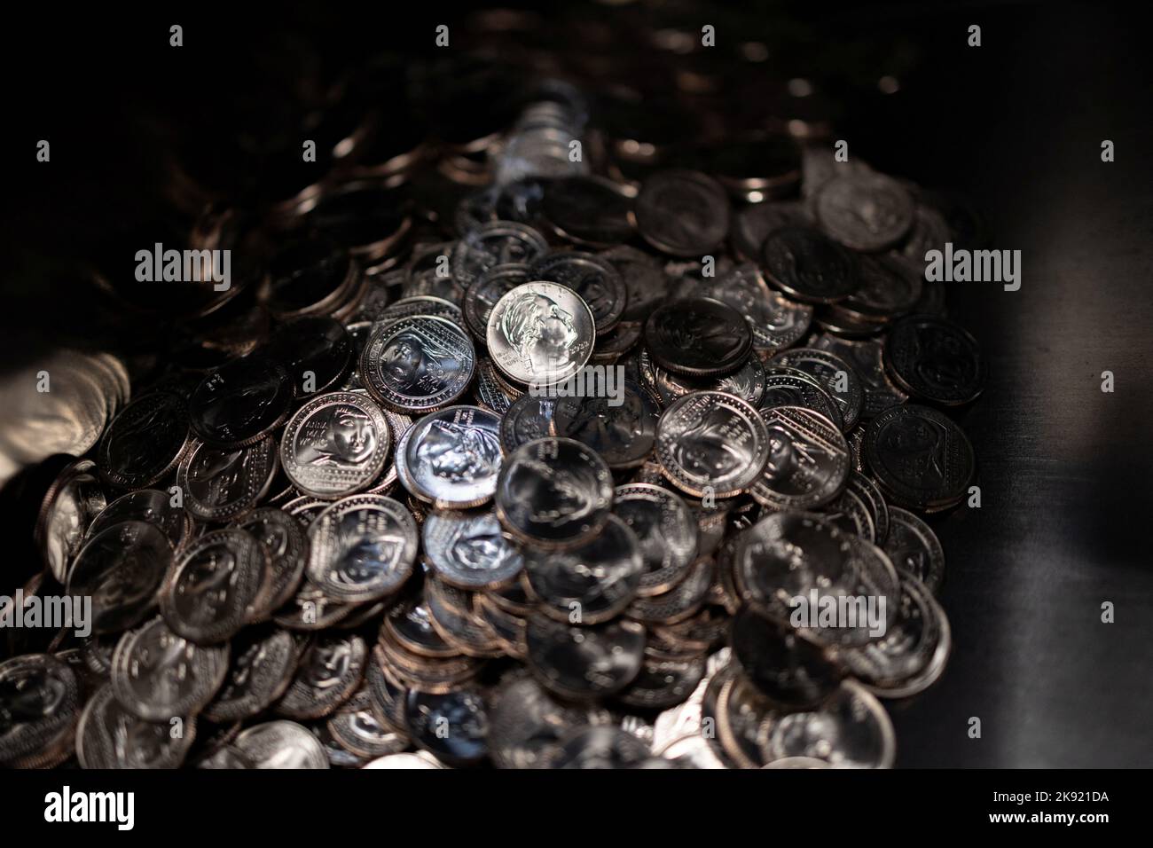 Coin press u s mint hi-res stock photography and images - Alamy