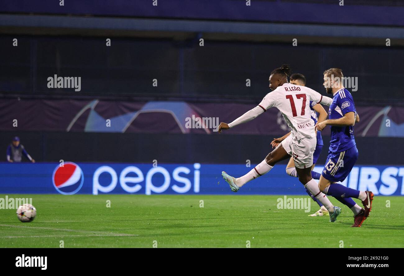 Rafael leao scores hi-res stock photography and images - Alamy