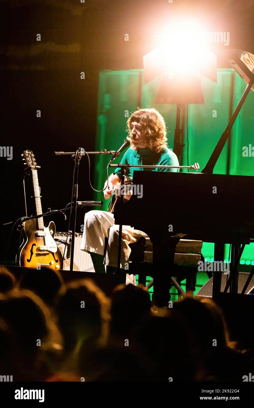 Tim bernardes hi-res stock photography and images - Alamy