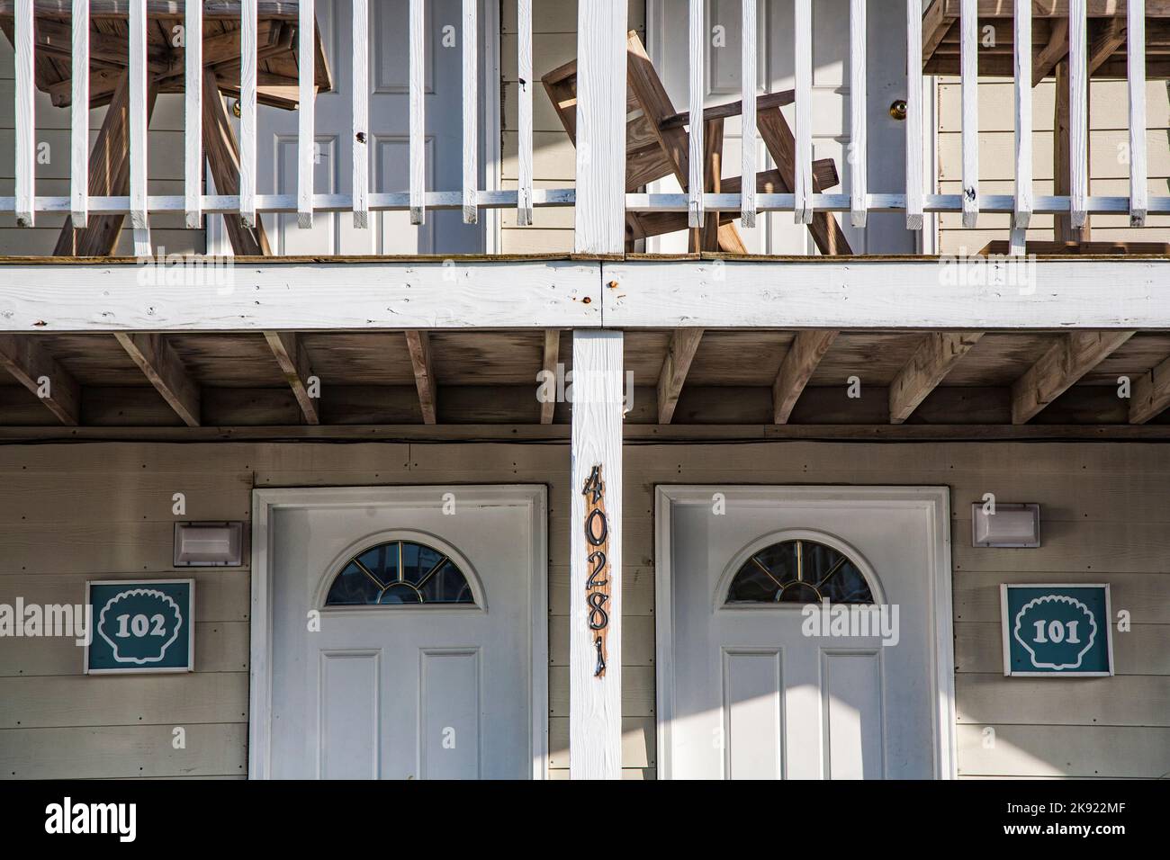 BUXTON, USA - JULY 19, 2010: detail of facade of famous wooden Motels ...