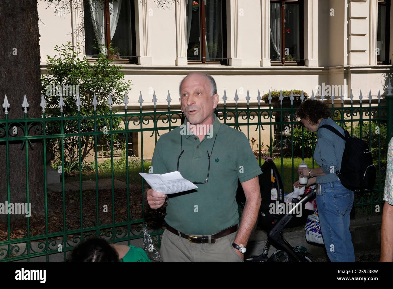 Verlegung der Stolpersteine für Fam. Herbst, 4 Stolpersteine ...