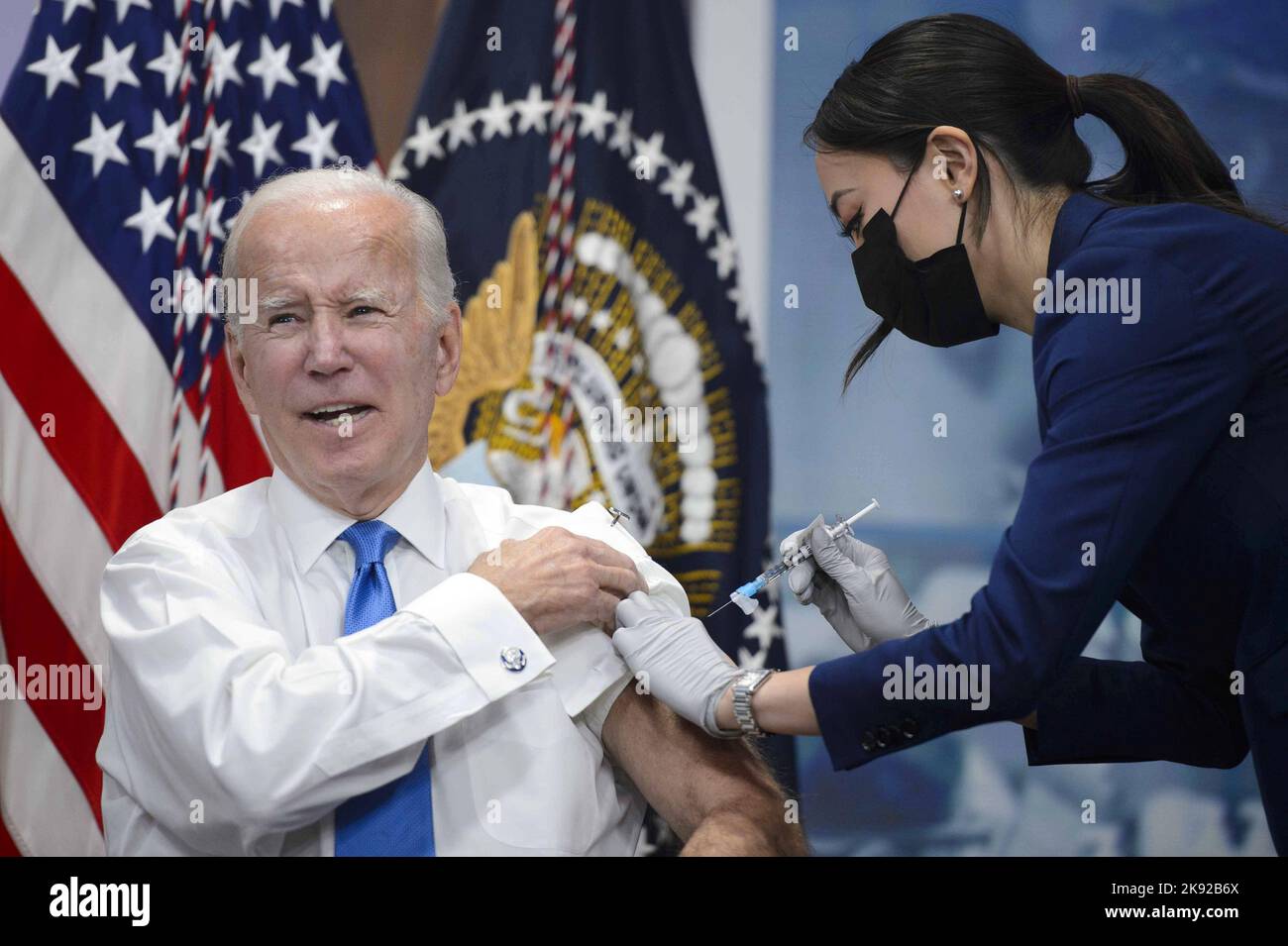 Washington, United States. 25th Oct, 2022. President Joe Biden receives ...