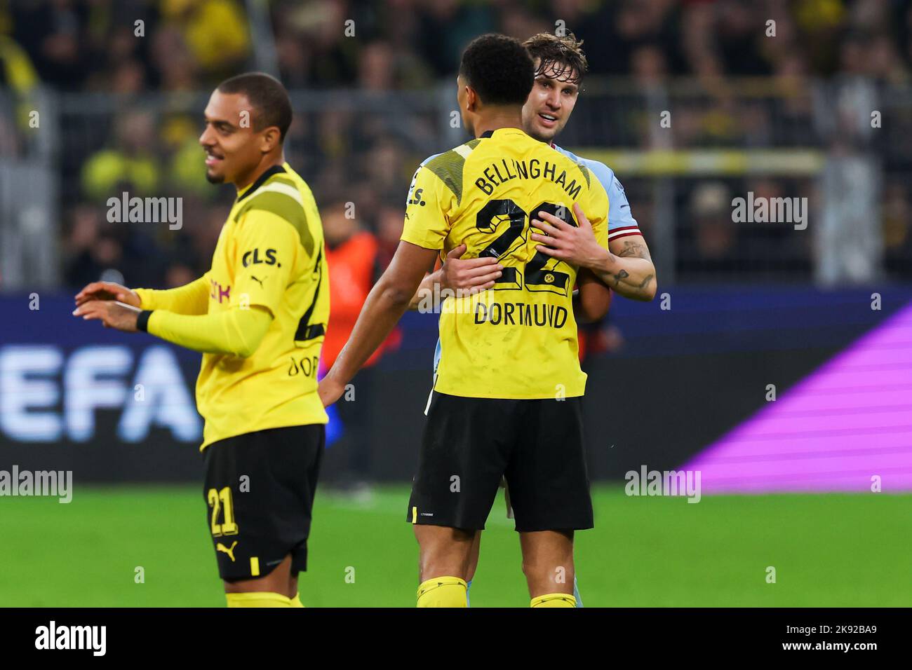 DORTMUND, GERMANY - OCTOBER 25: Donyell Malen of Borussia Dortmund ...
