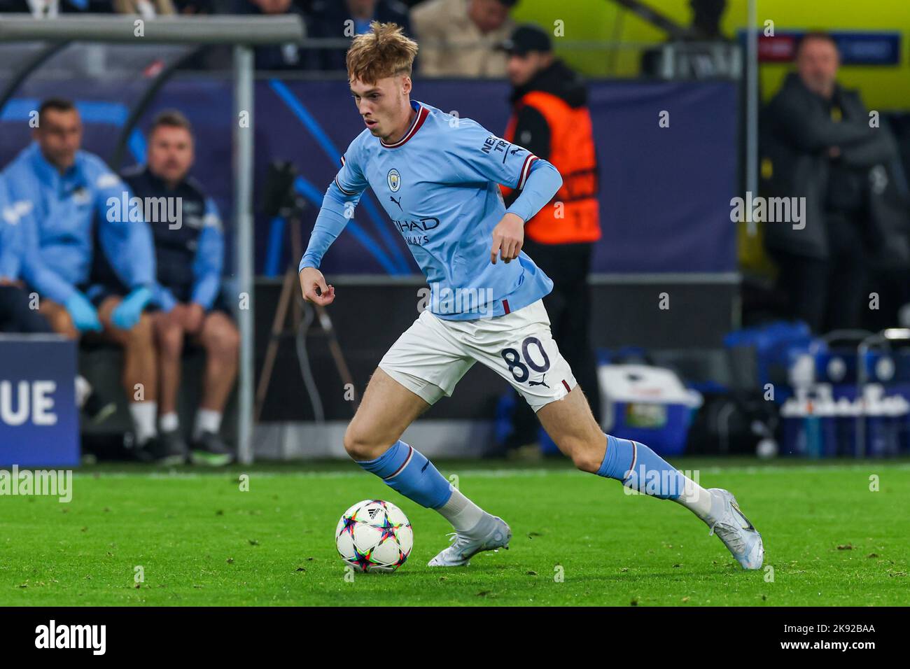DORTMUND, GERMANY - OCTOBER 25: Cole Palmer of Manchester City during ...