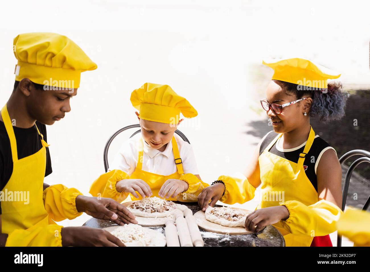 Children bake chefs hat hi-res stock photography and images - Alamy
