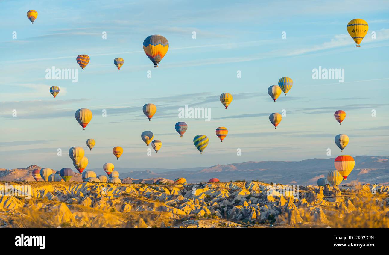 Colorful ballons fly high hi-res stock photography and images - Alamy