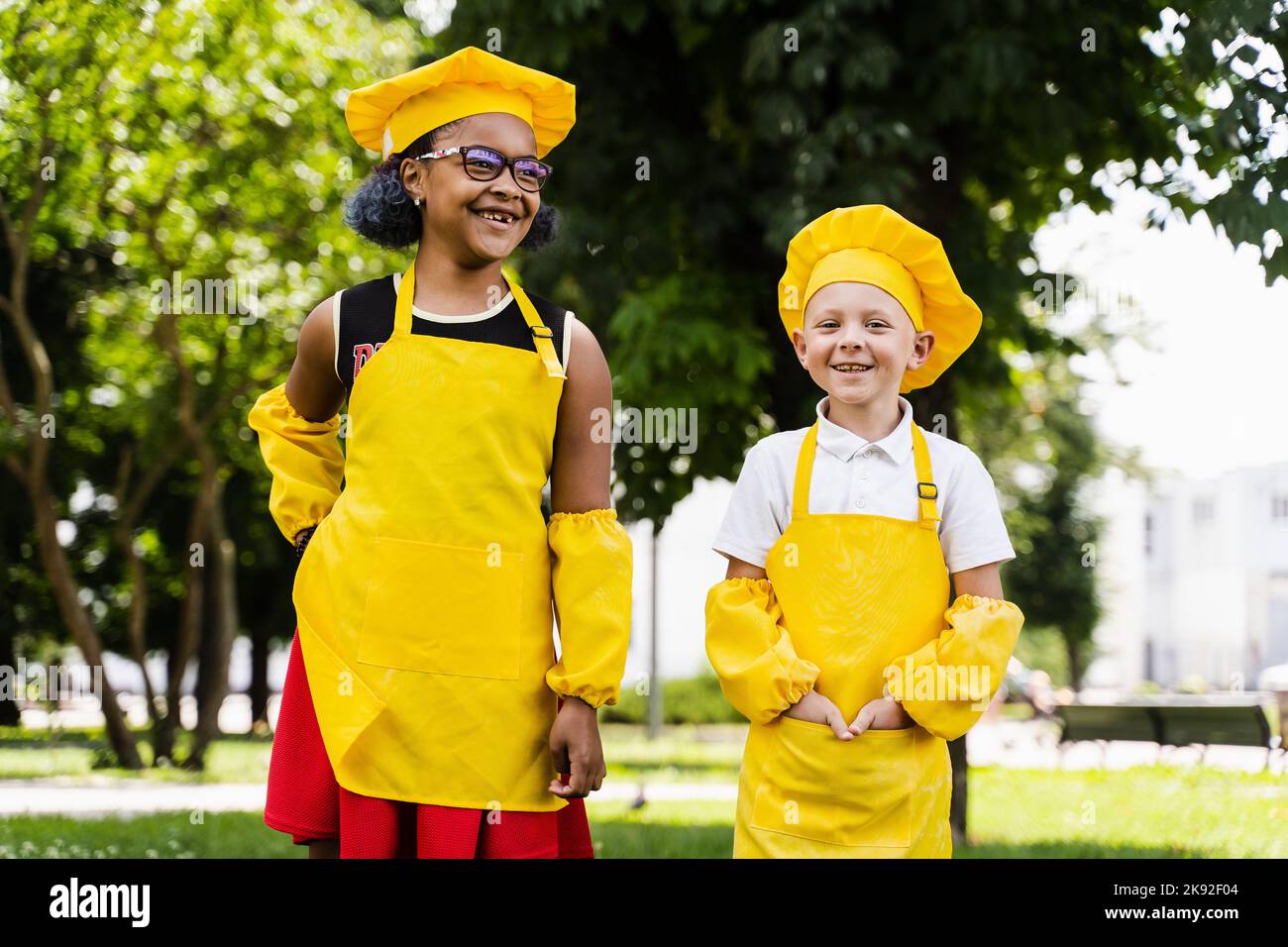 Communication between multiracial friends of black african and ...