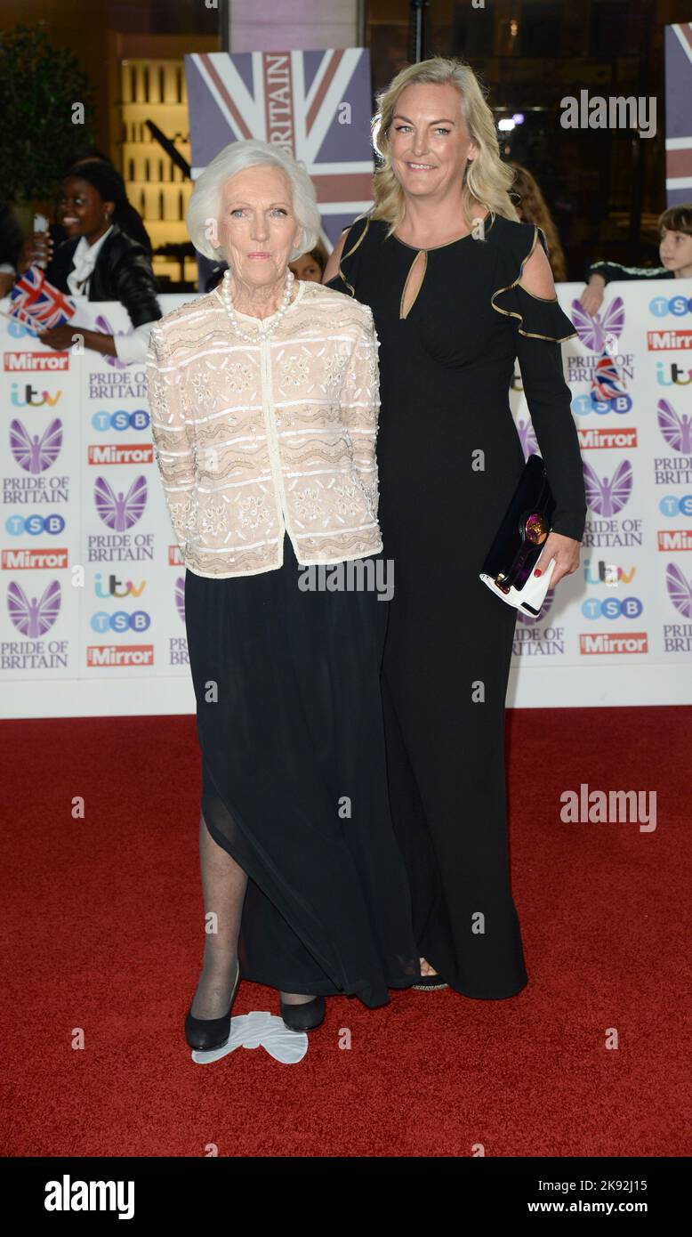 Photo Must Be Credited ©Alpha Press 078237 24/10/2022 Mary Berry with ...