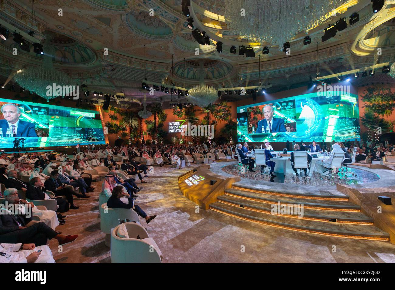 Institute handout hi-res stock photography and images - Alamy