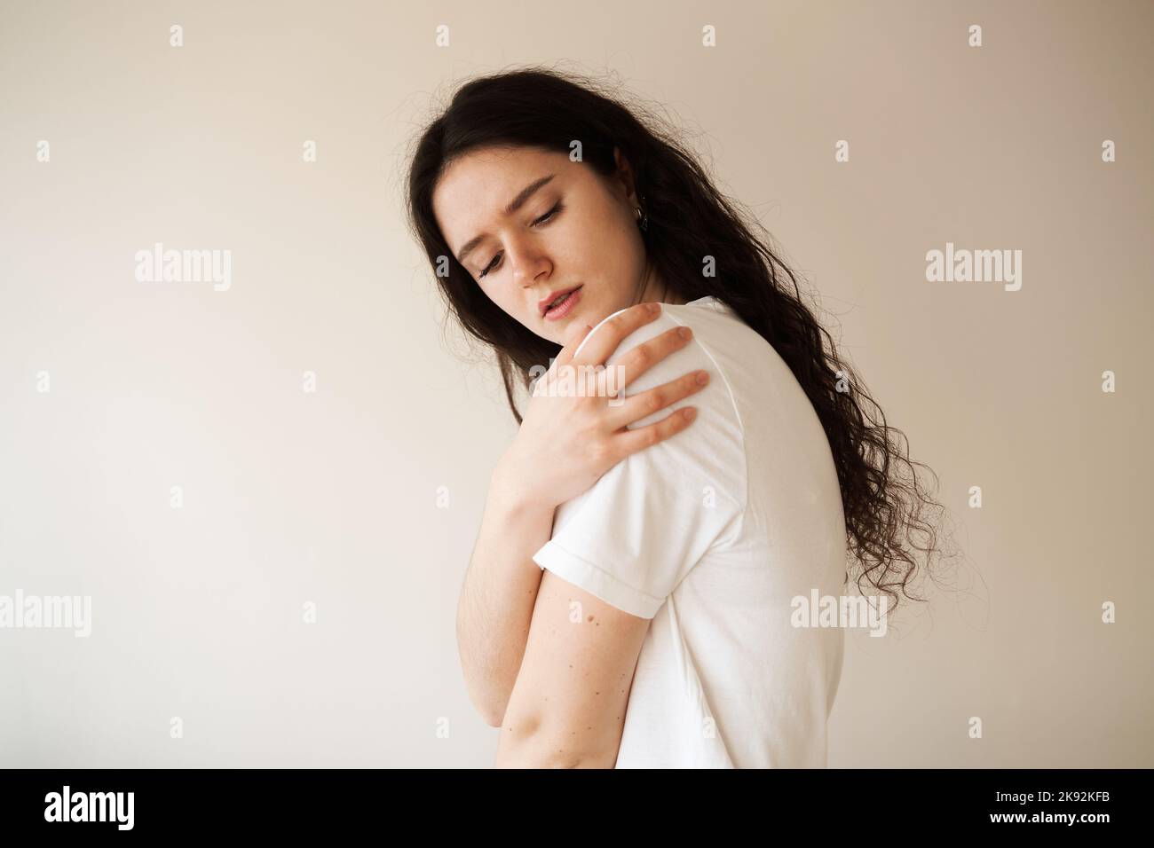 Bruising shoulder hi-res stock photography and images - Alamy