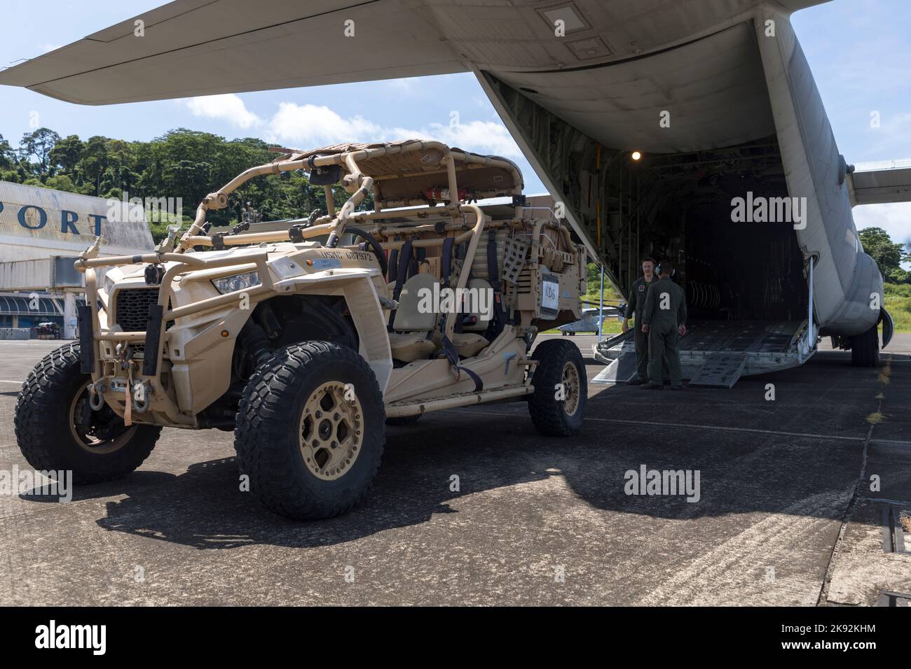 U.S. Marines with Marine Aerial Refueler Transport Squadron (VMGR) 152 ...