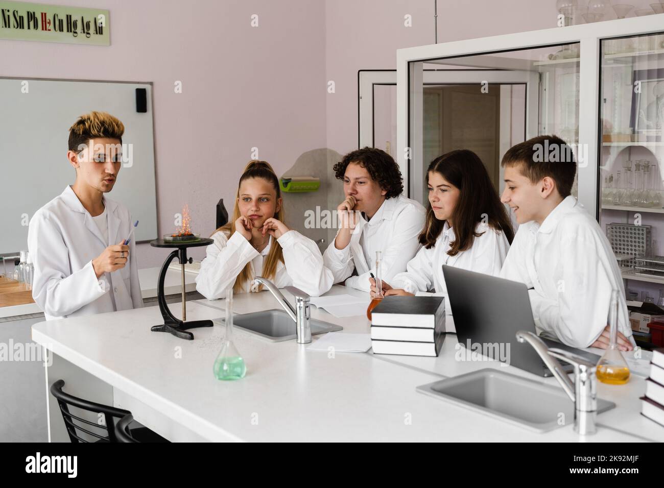 Girl science class fire hi-res stock photography and images - Alamy
