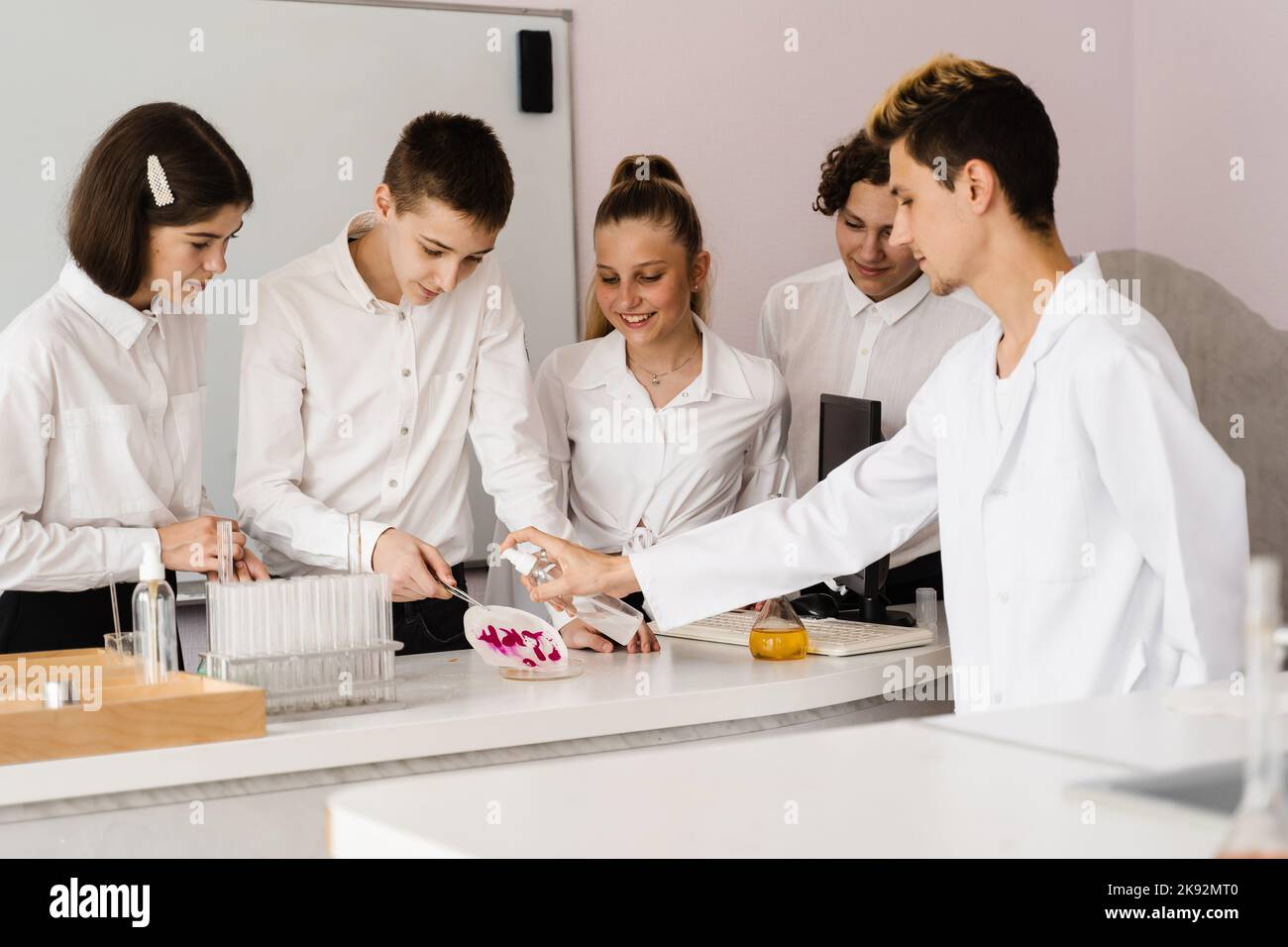 Education. Chemical experiments at a chemistry lesson at school ...
