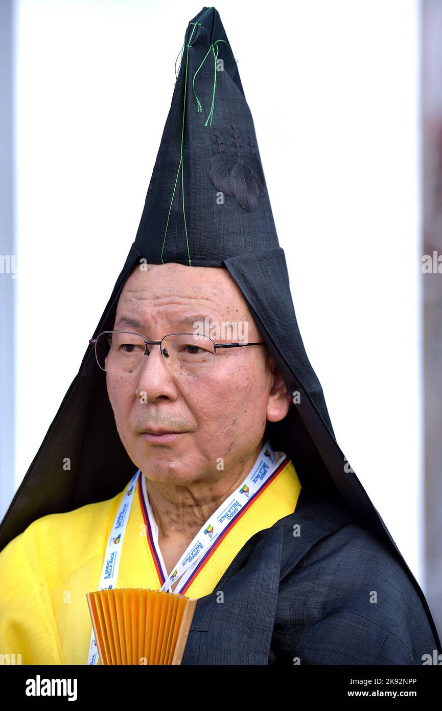 Rome, Italy. 25th Oct, 2022. Monk, official representative of Japanese ...