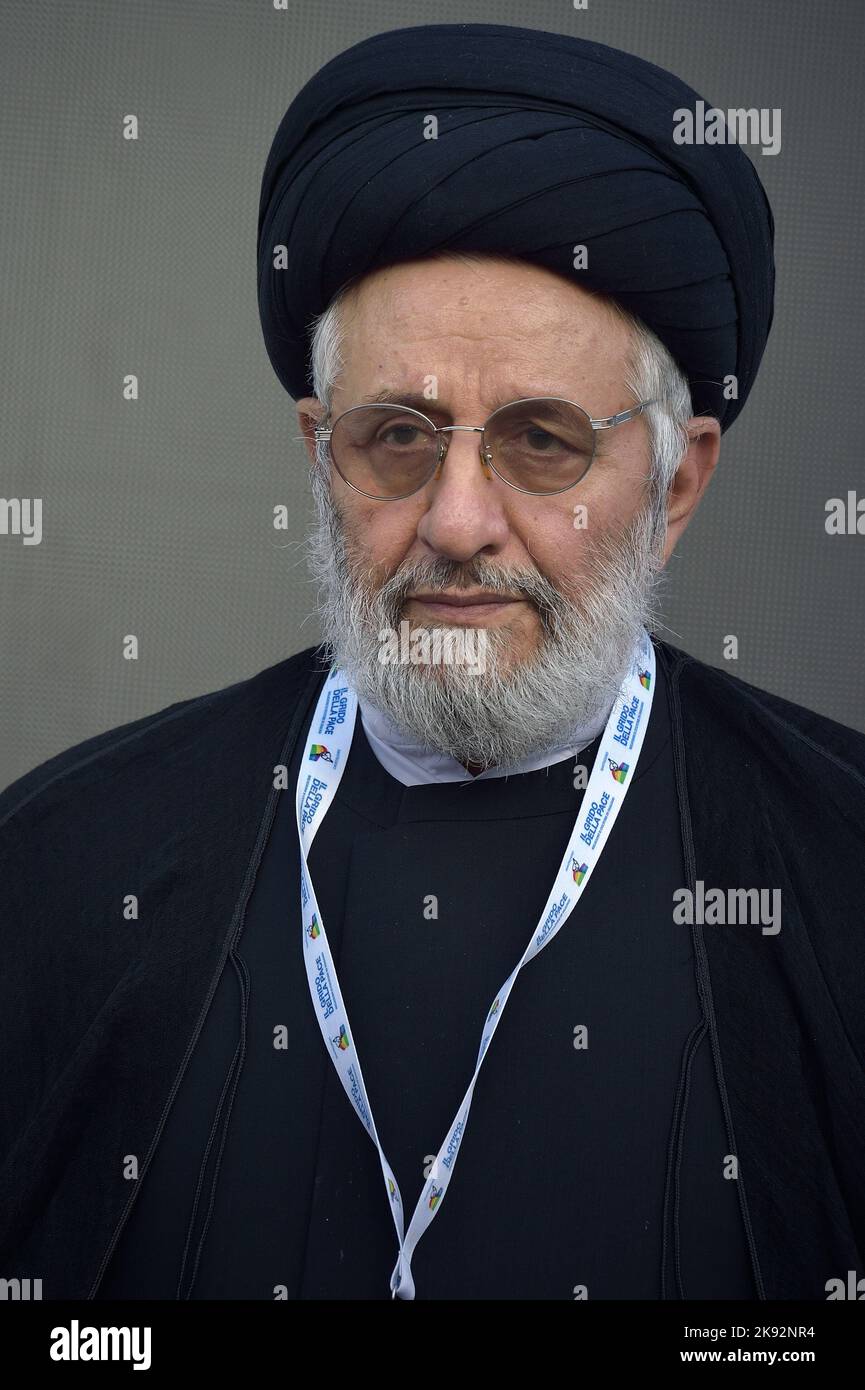 Sistani hi-res stock photography and images - Alamy