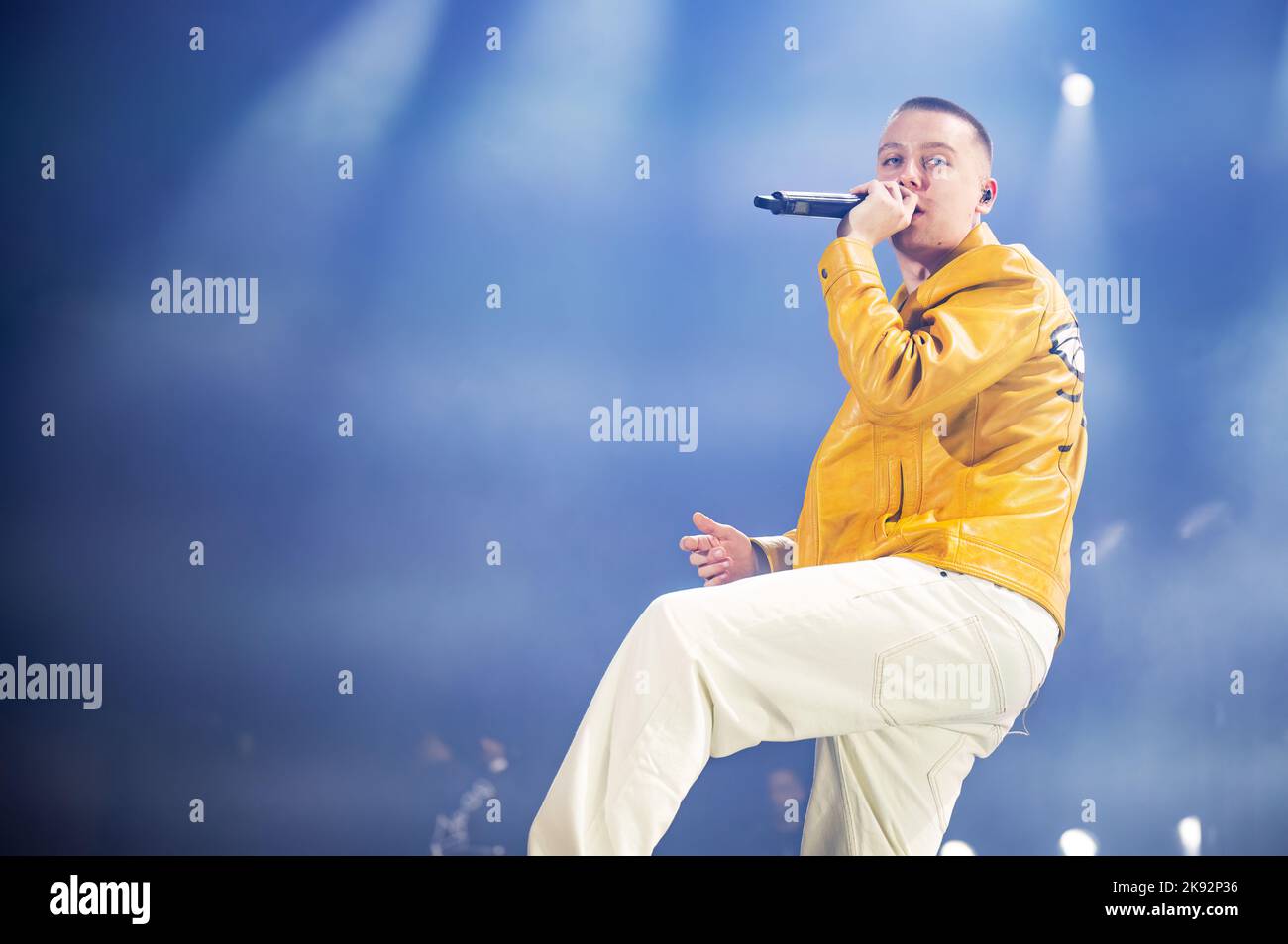 Gary armstrong singer hi-res stock photography and images - Alamy