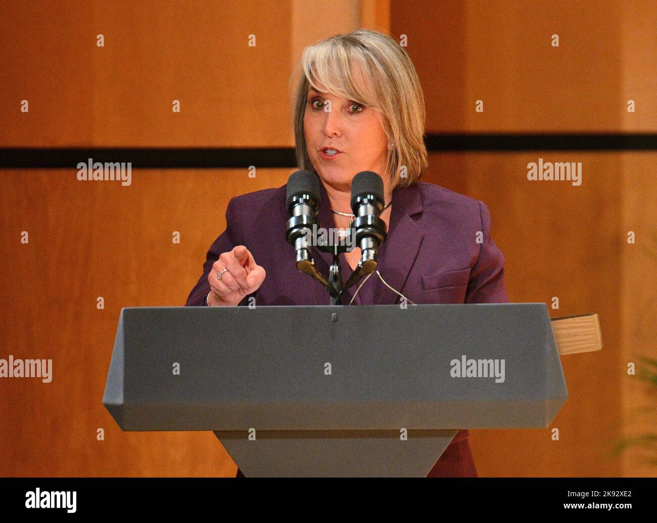 Michelle lujan grisham governor hi-res stock photography and images - Alamy