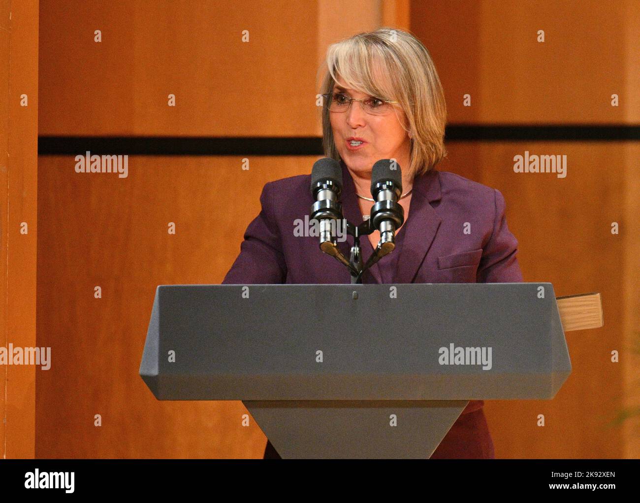 Michelle lujan grisham abortion hi-res stock photography and images - Alamy