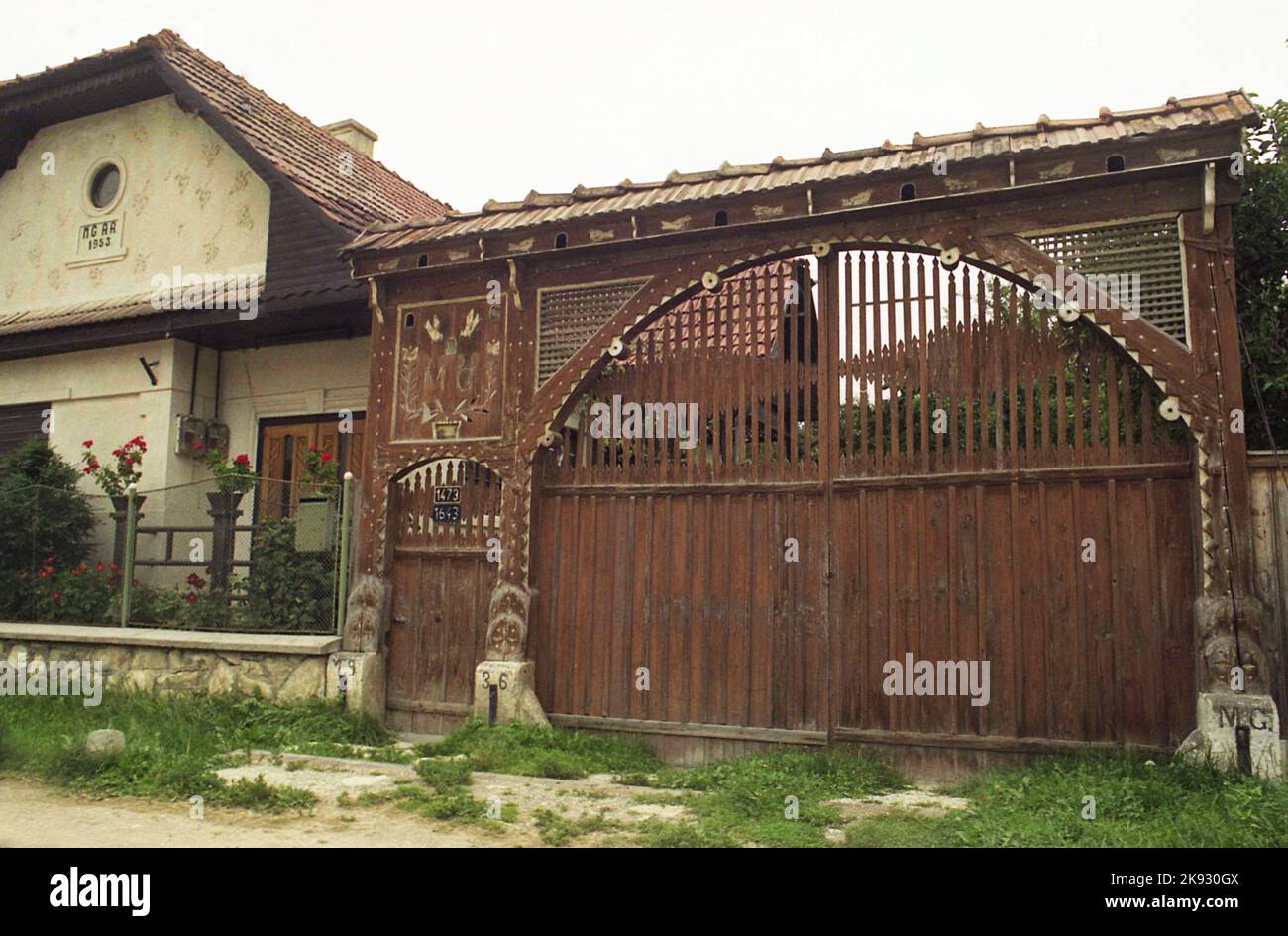 Large wooden gates hi-res stock photography and images - Alamy