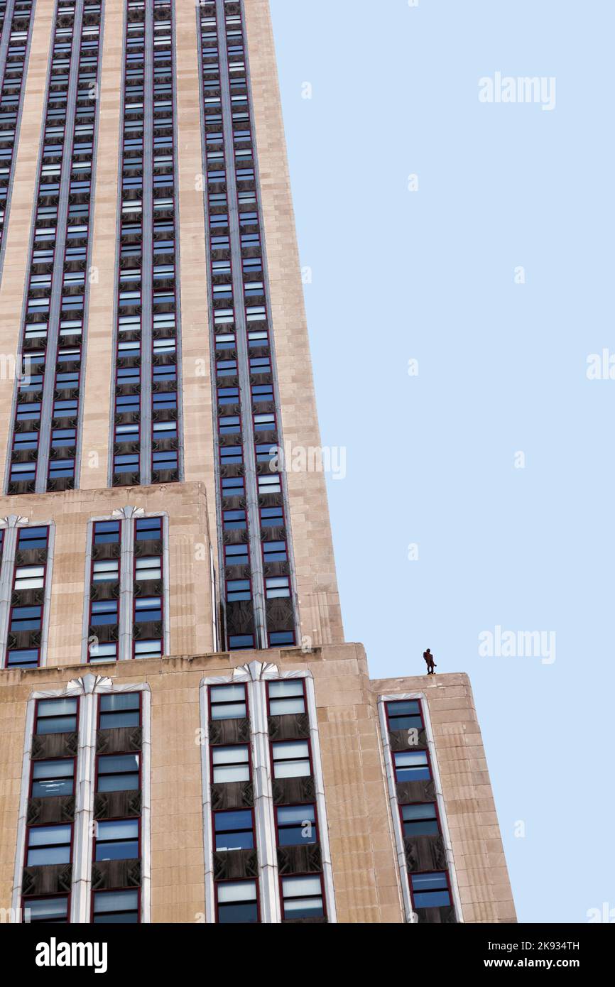 Tallest aluminum statue hi-res stock photography and images - Alamy